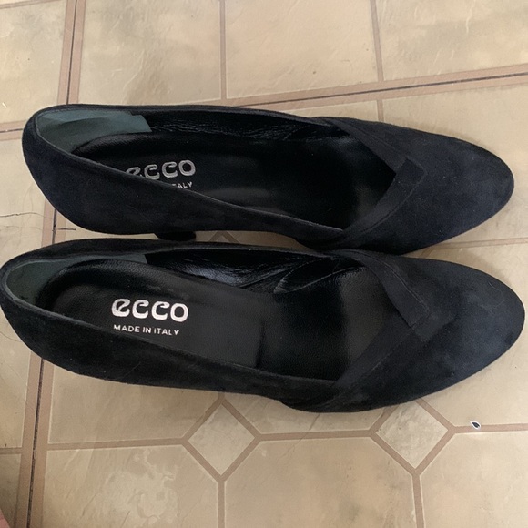 Ecco / Sacco | Shoes | Ecco Sacco Black Suede Pumps Made In Italy ...